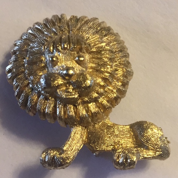 Vintage | Jewelry | Vintage Gold Lion Brooch | Poshmark